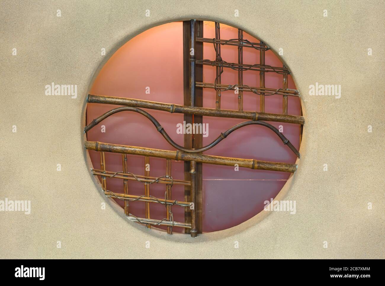 Japanese Round Window High Resolution Stock Photography and Images - Alamy
