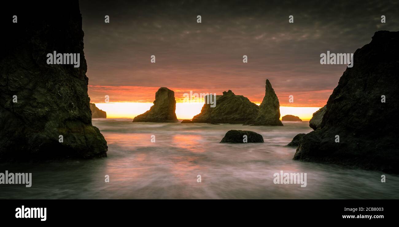 Fiery rock textures hi-res stock photography and images - Alamy