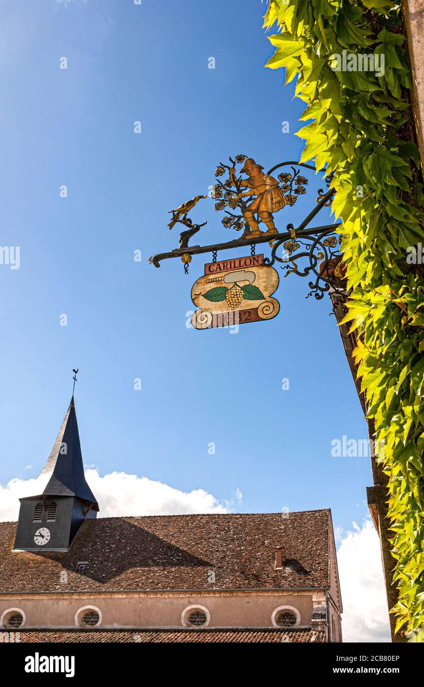 Puligny montrachet village church hi-res stock photography and images ...