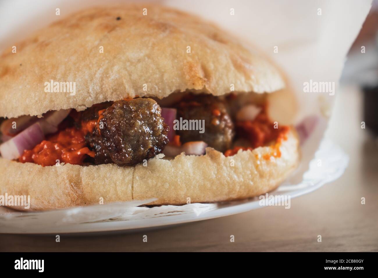 Pljeskavica sa lukom hi-res stock photography and images - Alamy