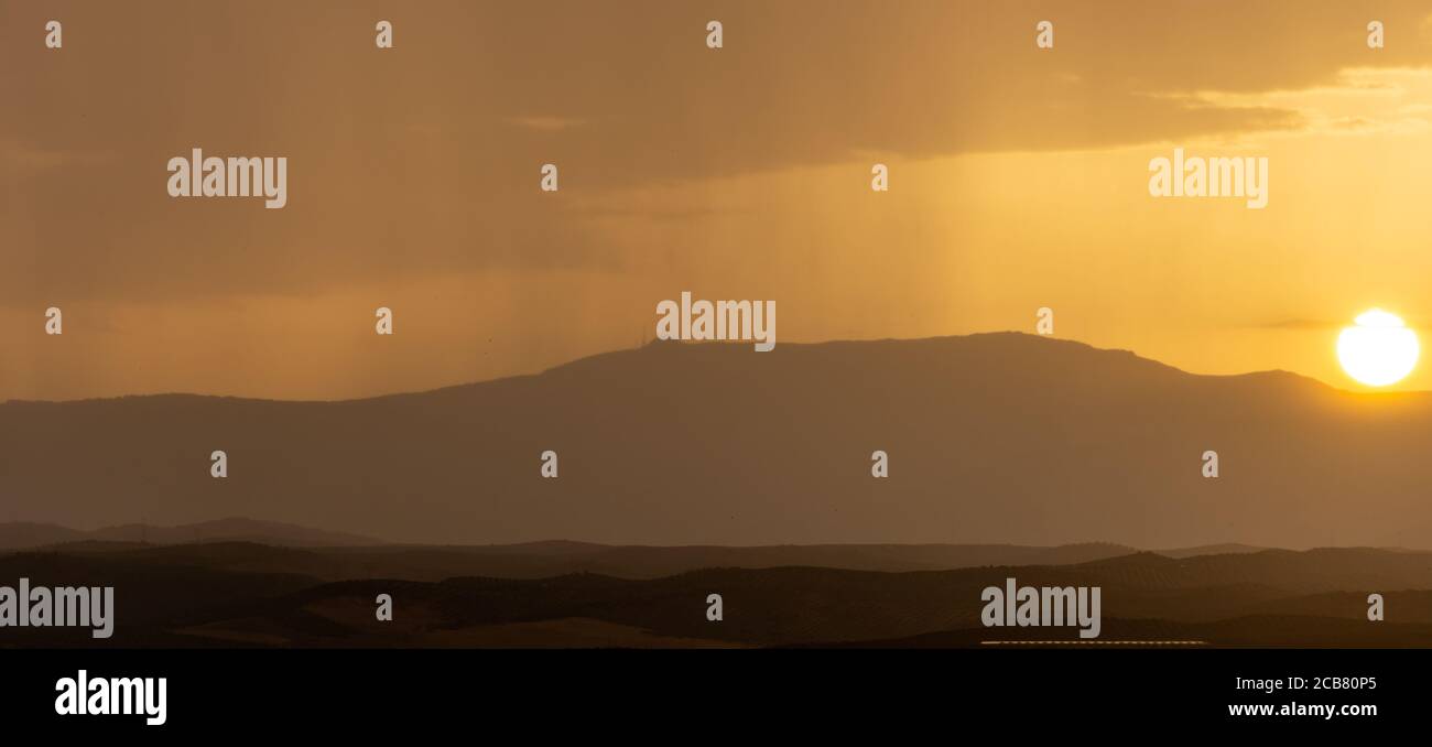 Vertical dramatic cloudscape sun rays hi-res stock photography and ...