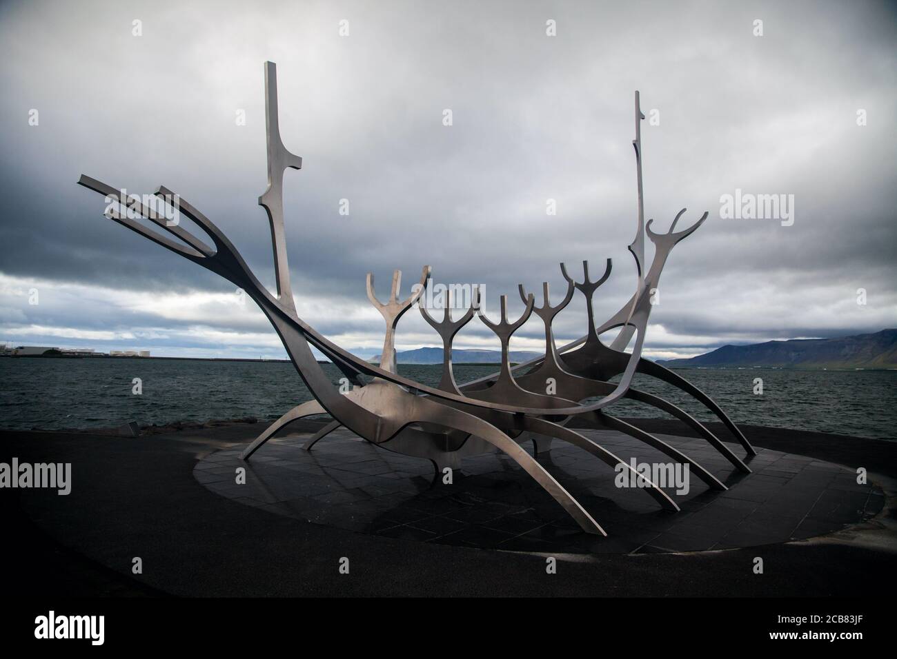 The Sun Voyager Statue in Reykjavik, Iceland Stock Photo - Alamy