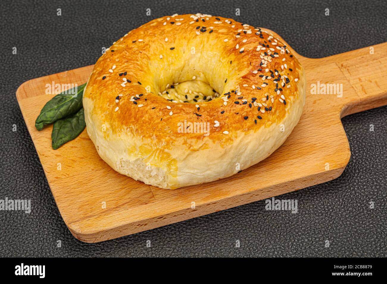 Hot tasty Uzbek flatbread ready for snack Stock Photo - Alamy