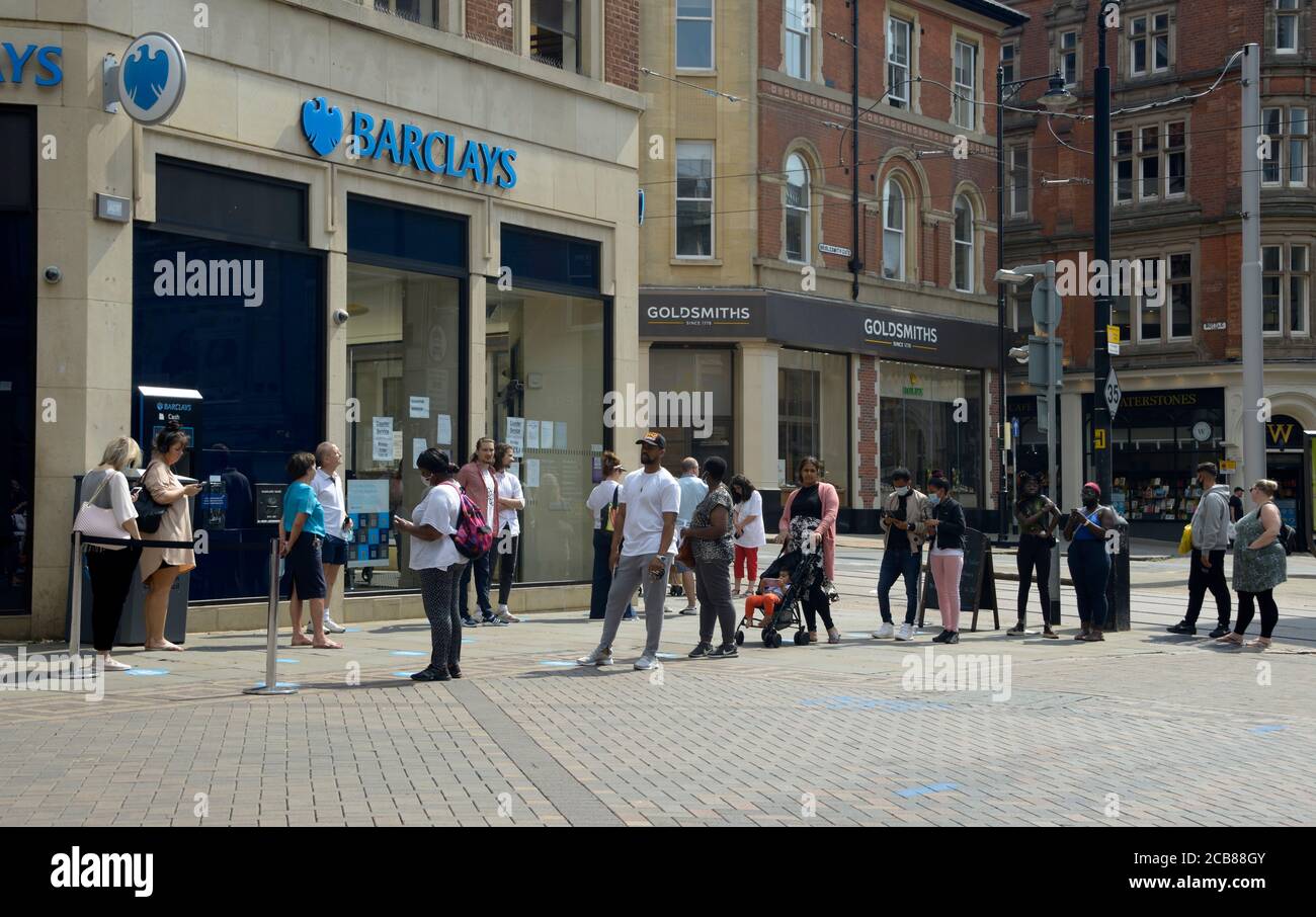 Barclays bank queue hi-res stock photography and images - Alamy