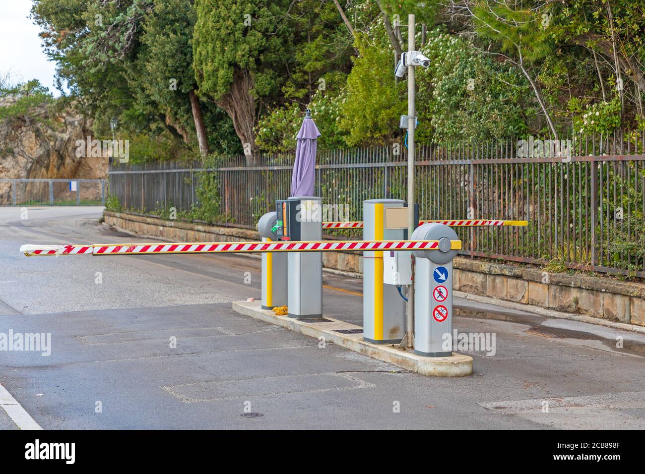 Car Parking Barrier Ramp at Street Entrance Stock Photo - Alamy