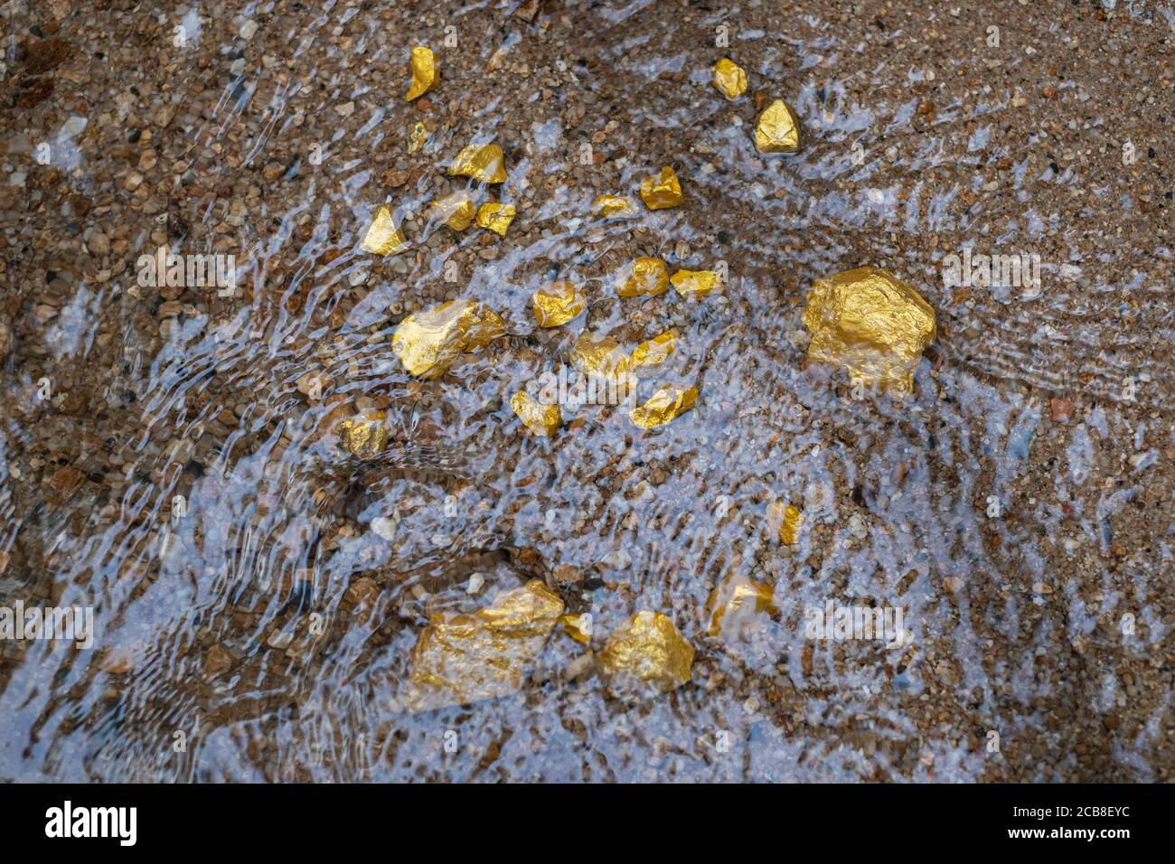 One river stone under water hi-res stock photography and images - Alamy