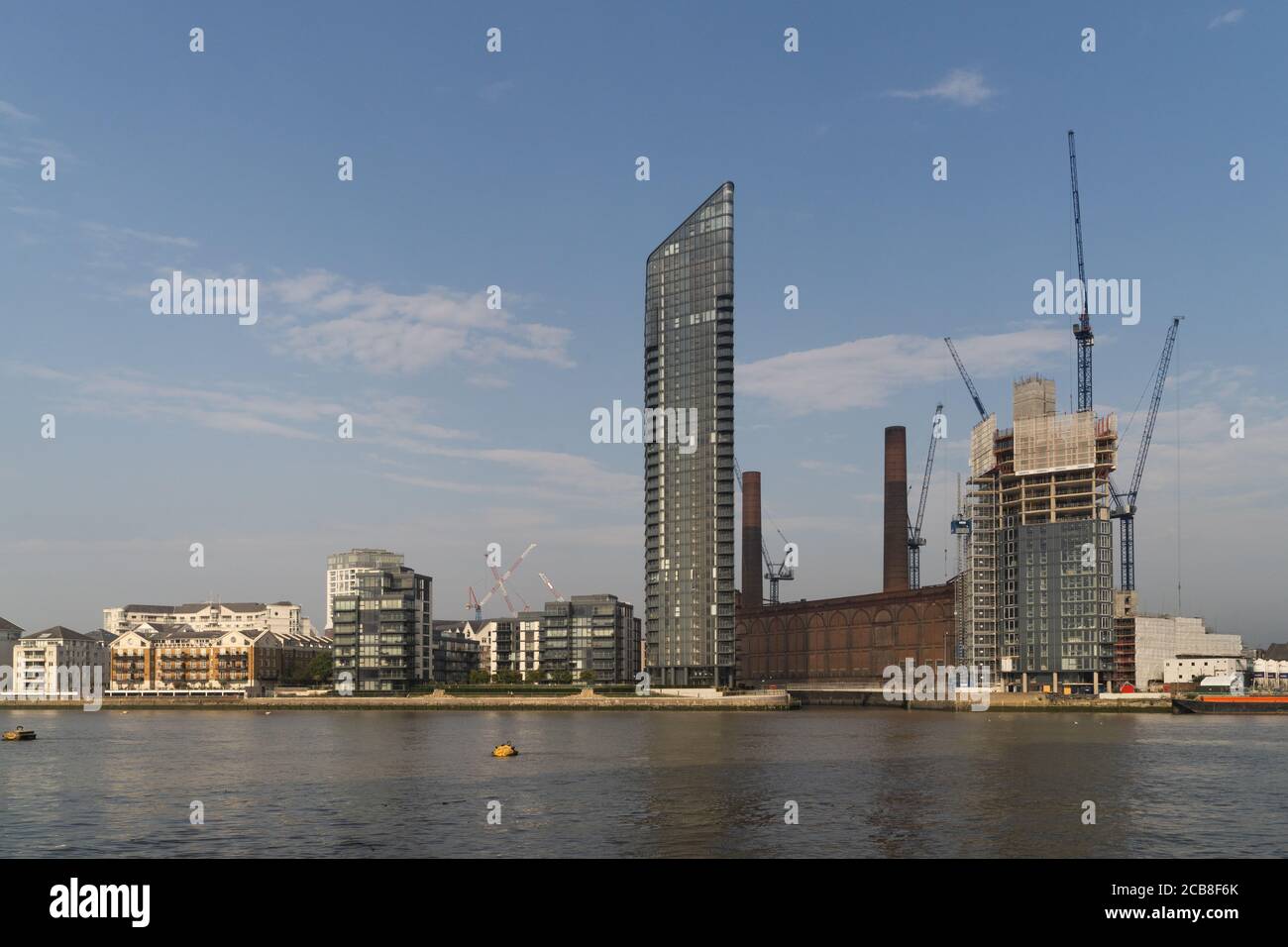 Chelsea waterfront hi-res stock photography and images - Alamy