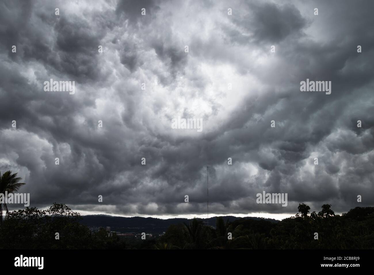 Extreme overcast clouds formation Stock Photo - Alamy
