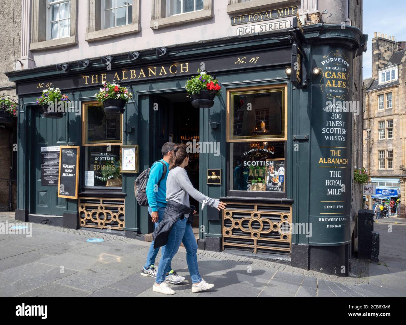 The Albanach Pub, High Street, Royal Mile, Edinburgh, Scotland, UK ...