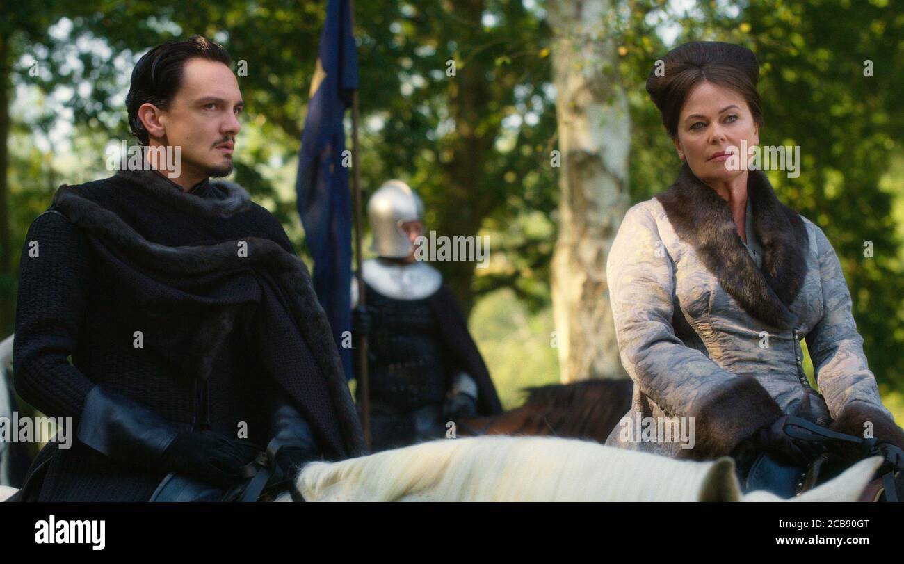 CURSED, from left: Sebastian Armesto, Polly Walker, The Fey Queen ...