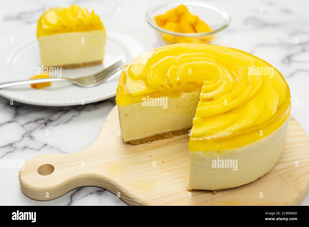 No bake mango cheesecake Stock Photo - Alamy