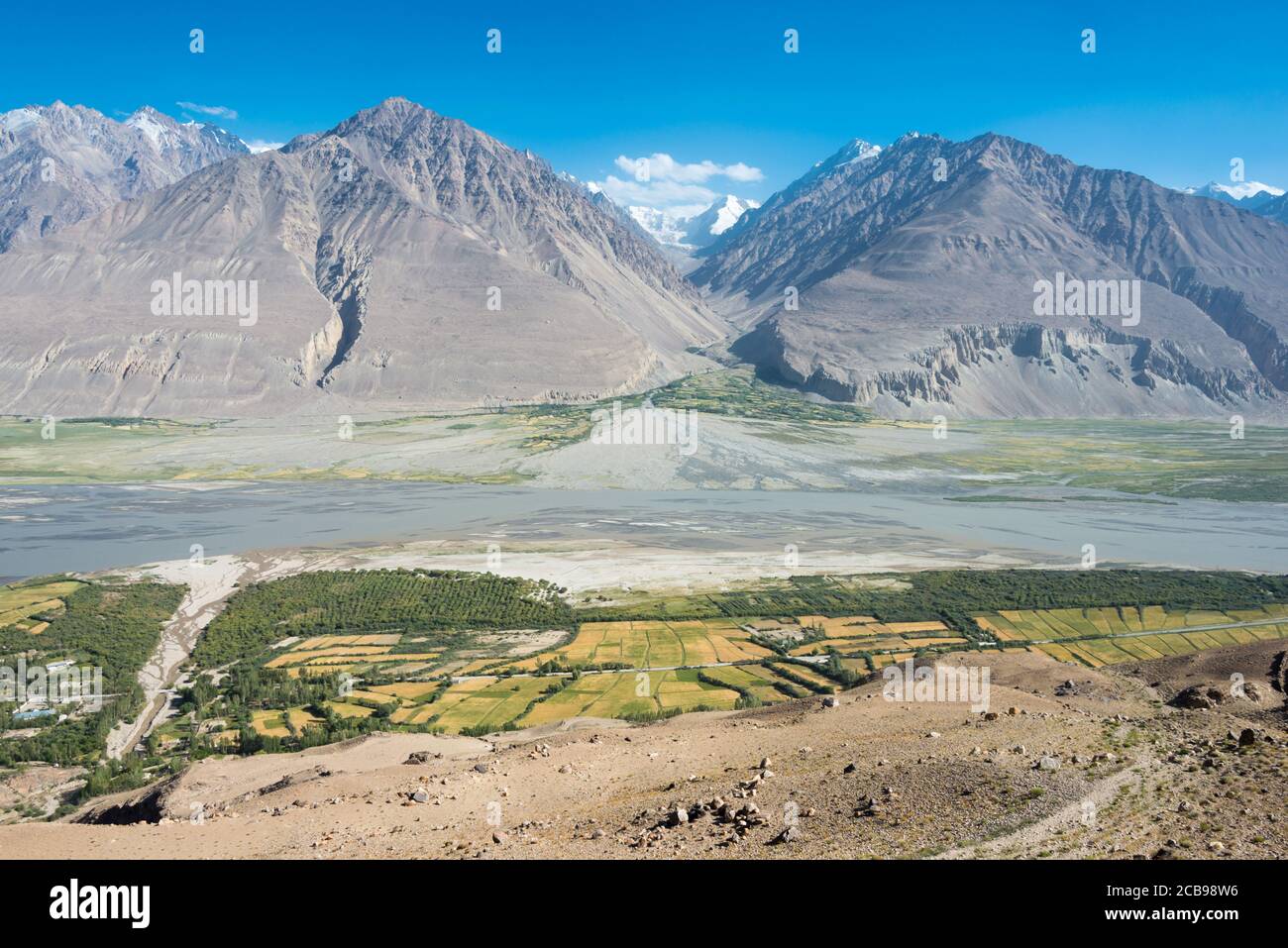 Panj river at Wakhan Valley in Yamchun, Gorno-Badakhshan, Tajikistan ...