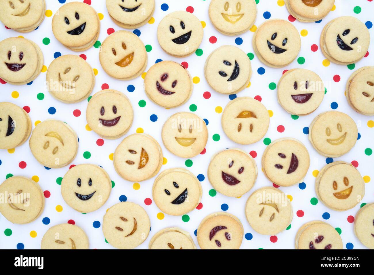 Smiley face top hi-res stock photography and images - Alamy