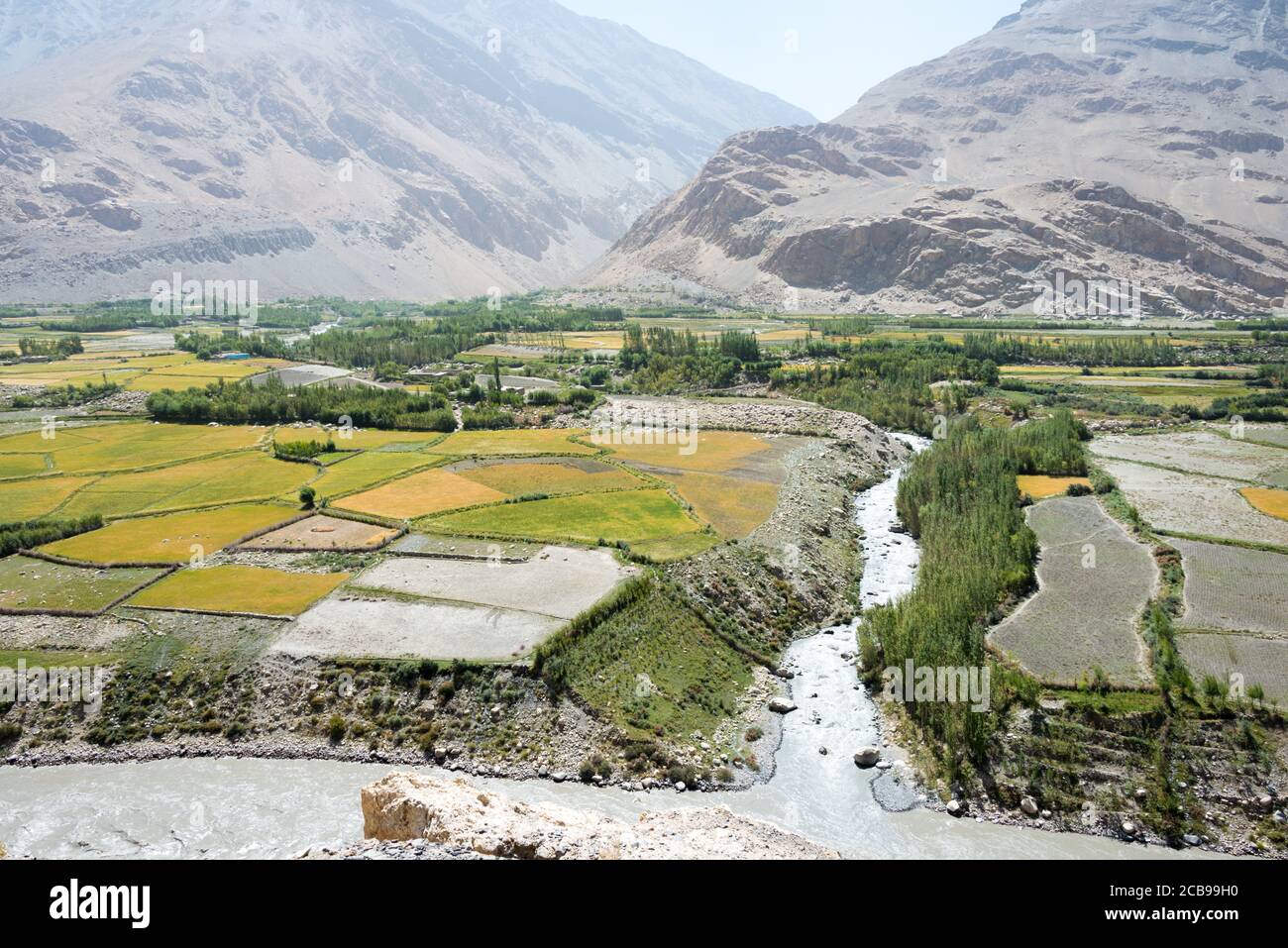 Afghanistan village hi-res stock photography and images - Alamy