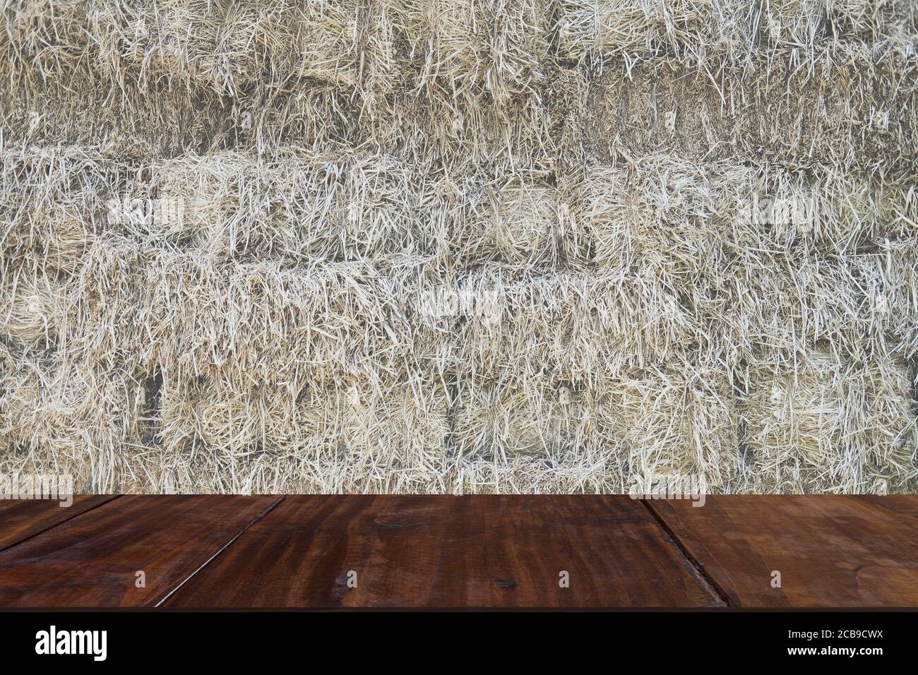 Rice straw pile hi-res stock photography and images - Alamy