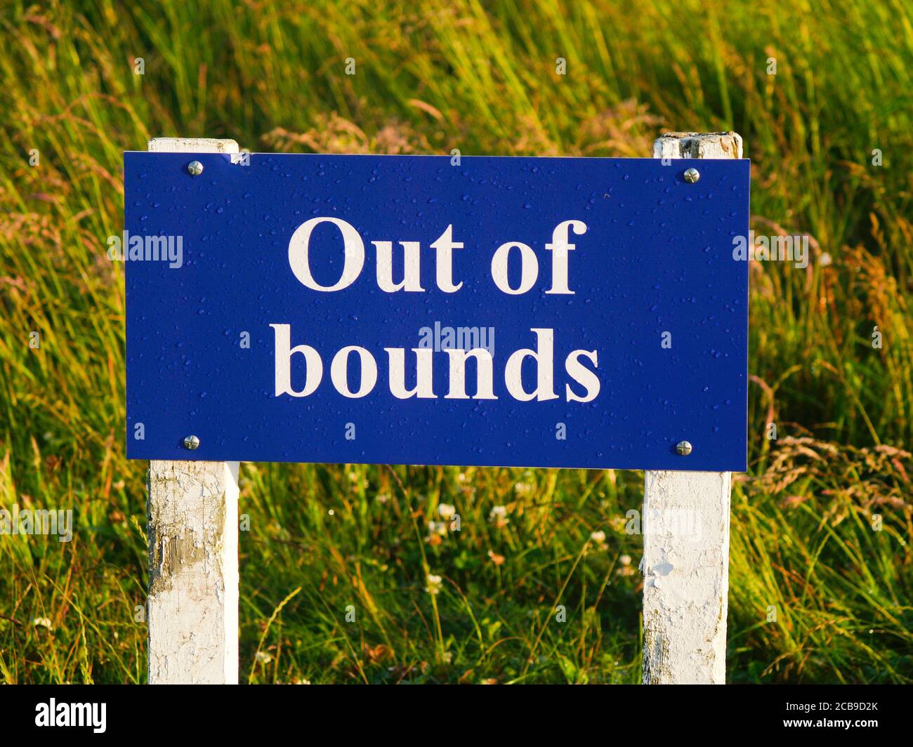 Out of bounds sign hi-res stock photography and images - Alamy