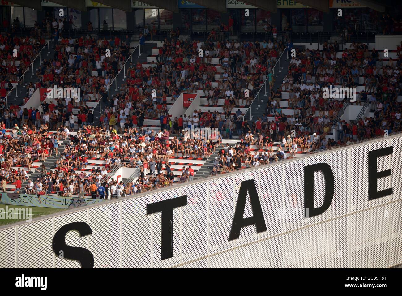 Toulon vs Pau rugby match at the Mayol Toulon stadium Stock Photo - Alamy