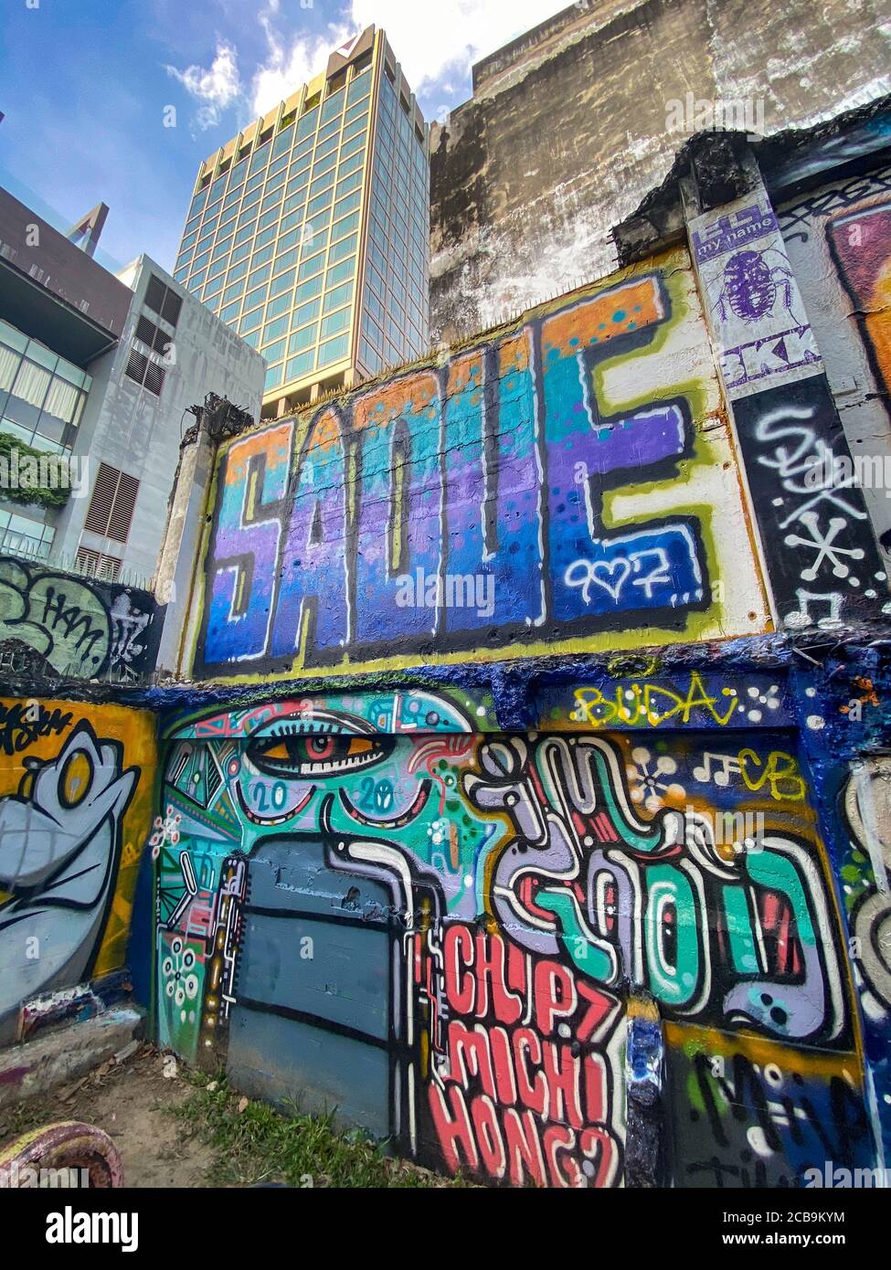 Graffitis space hi-res stock photography and images - Alamy