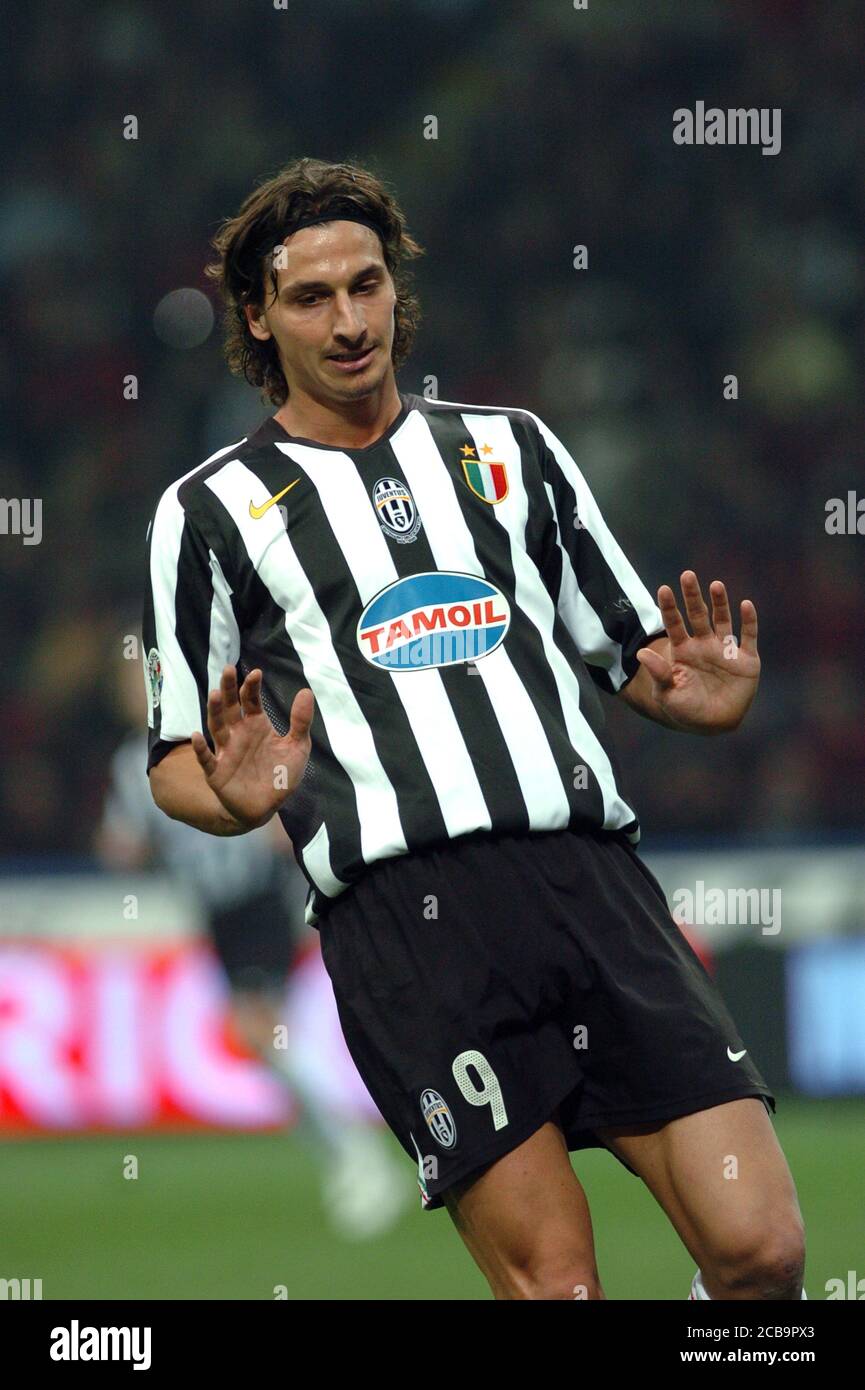 Zlatan ibrahimovic 2006 juventus hi-res stock photography and images ...