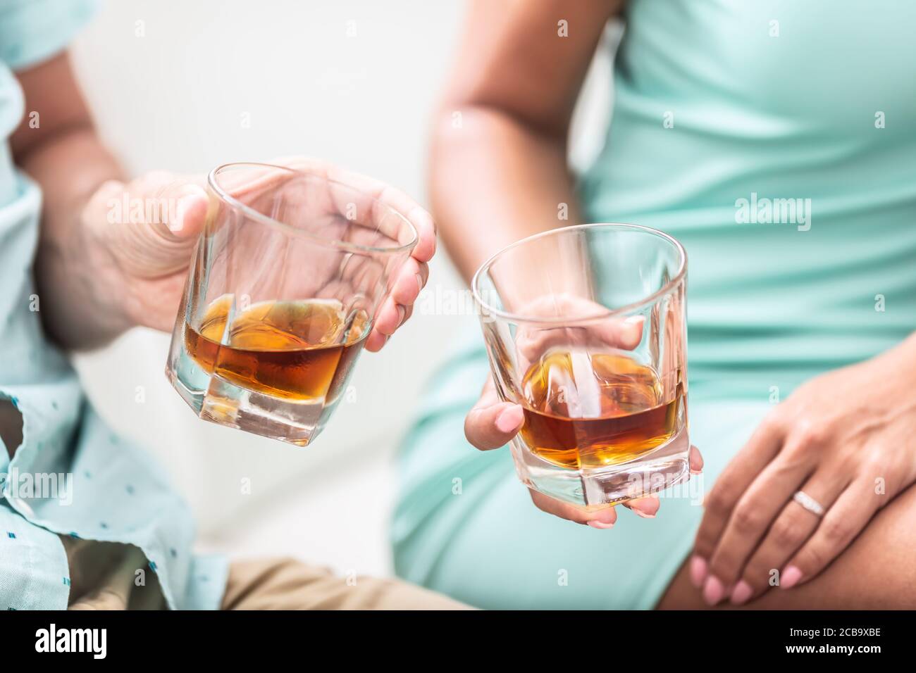 Woman hands toasting celebrate hi-res stock photography and images - Alamy