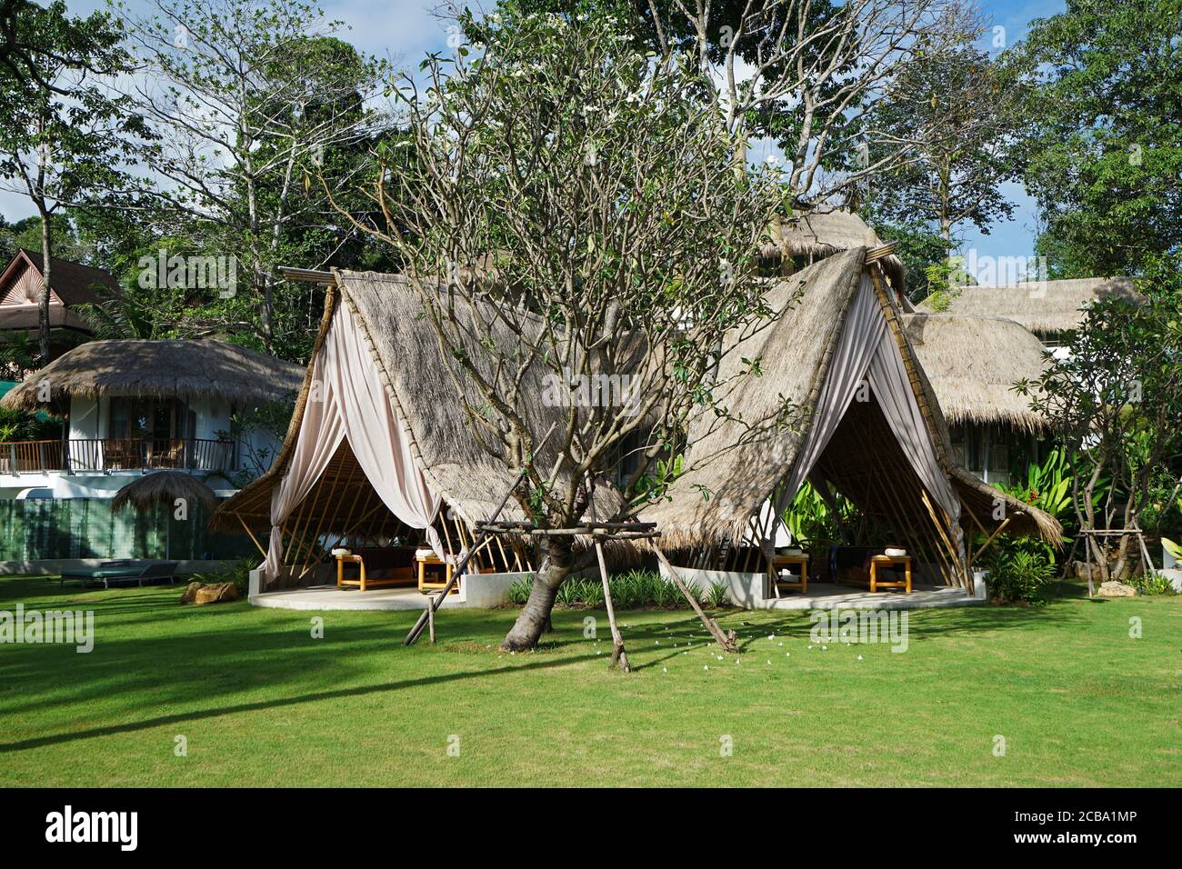 Spa massage hut luxury hotel hi-res stock photography and images - Alamy