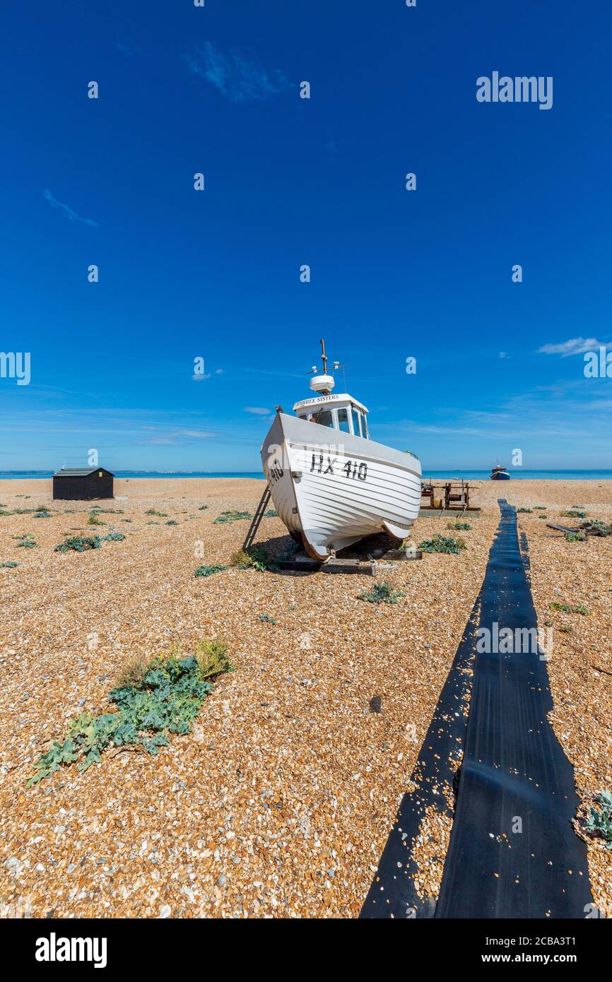 Kent england boats fishing hi-res stock photography and images - Alamy