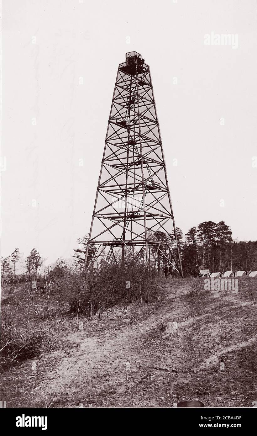 American crows nest hi-res stock photography and images - Alamy