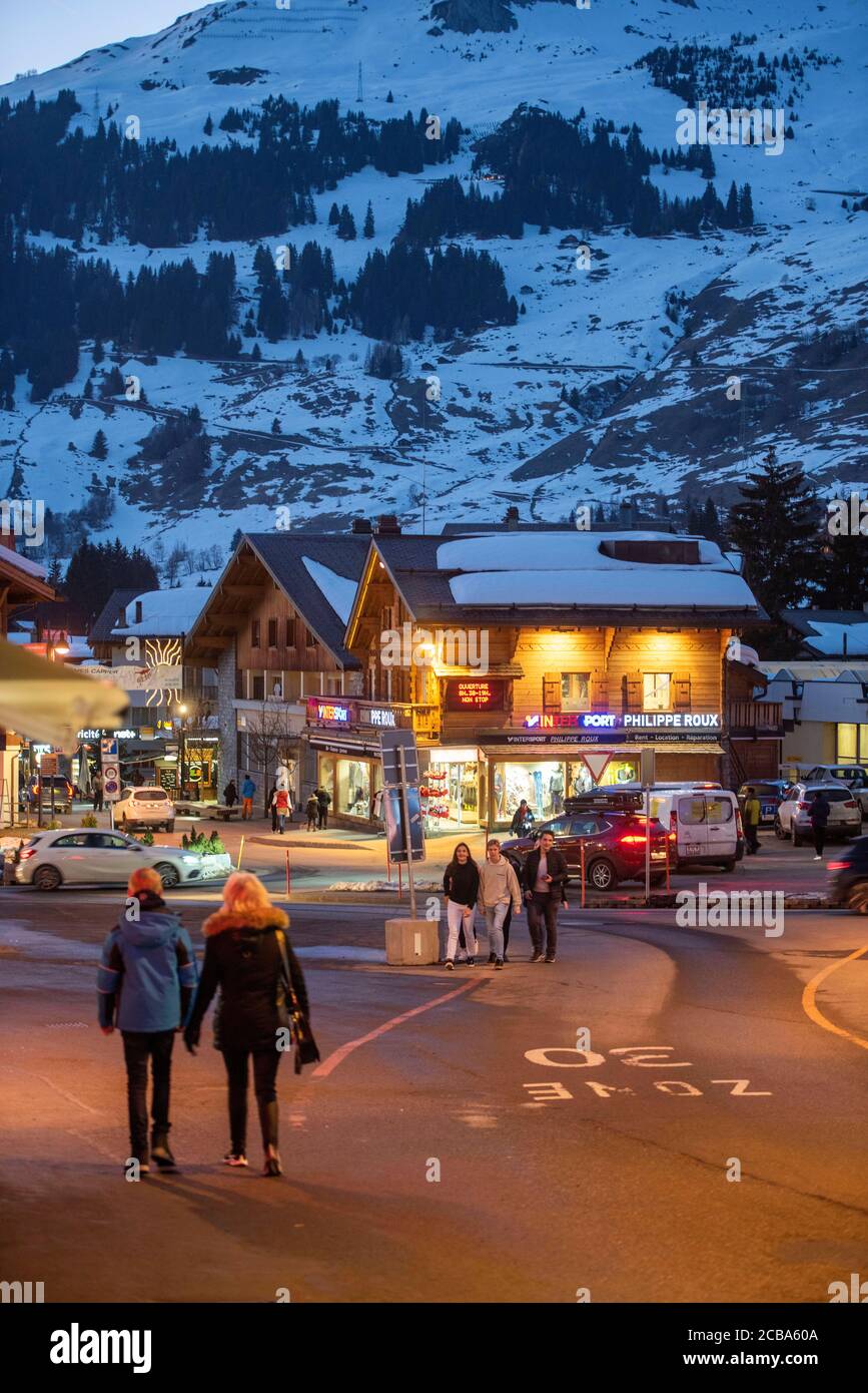 Nightlife verbier hi-res stock photography and images - Alamy