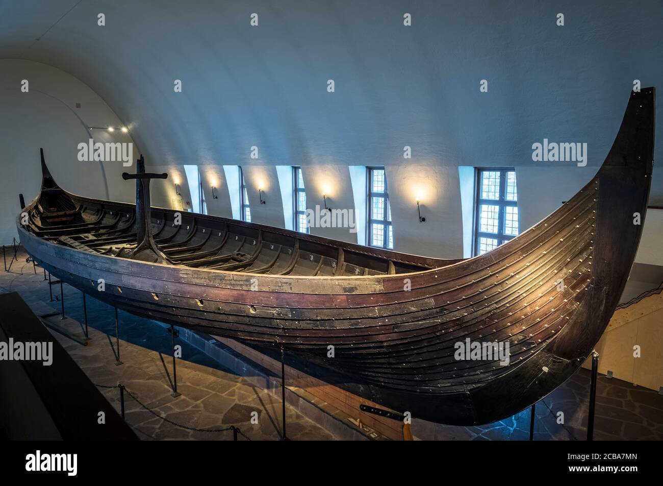 890 adventure hi-res stock photography and images - Alamy