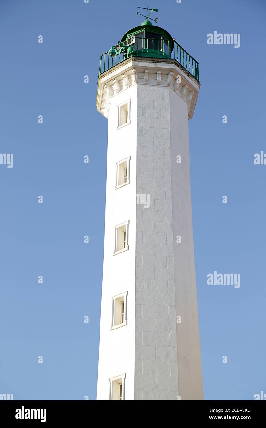 Beautiful white lighthouse located hi-res stock photography and images ...