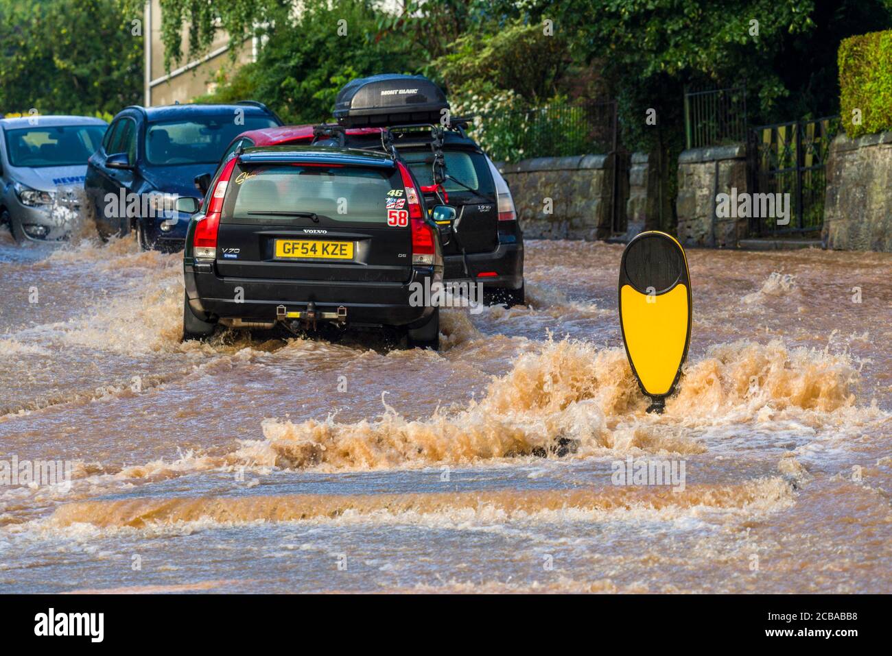 Following a 7 hour thunder storm throughout the night, residents of ...