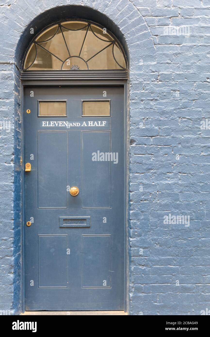 Door detail, historic restored Georgian architecture in Princelet ...
