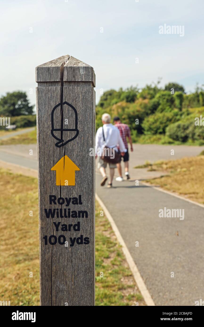 Sw coast path sign hi-res stock photography and images - Alamy