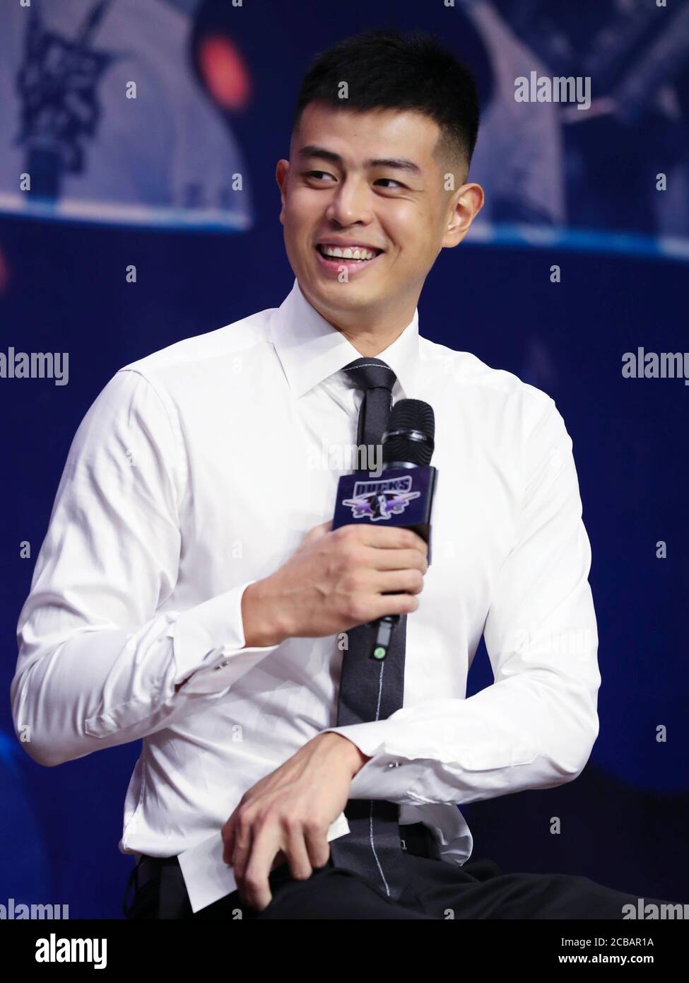 Acknowledge fans hi-res stock photography and images - Alamy