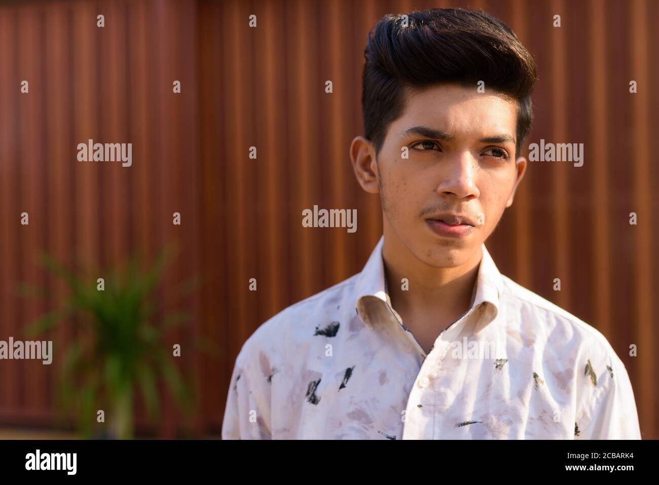 Indian street boy hi-res stock photography and images - Alamy