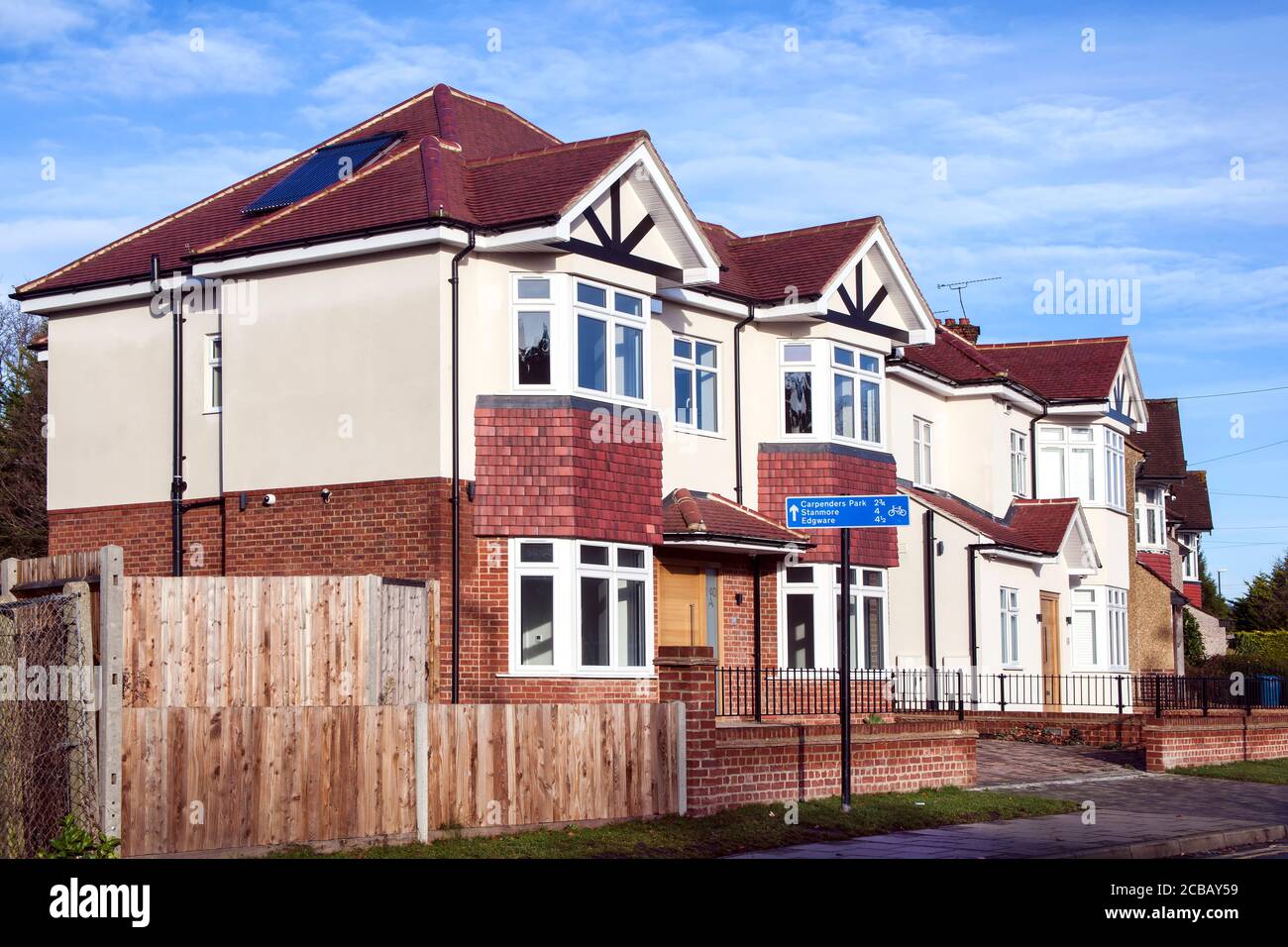 Modern terraced house hi-res stock photography and images - Alamy