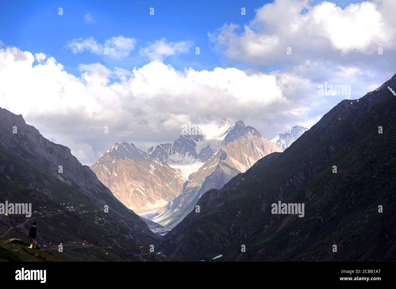 Baltal bus stand hi-res stock photography and images - Alamy