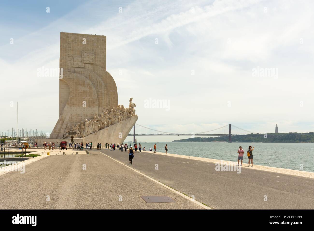 Stone sculpture of a stone age people hi-res stock photography and ...