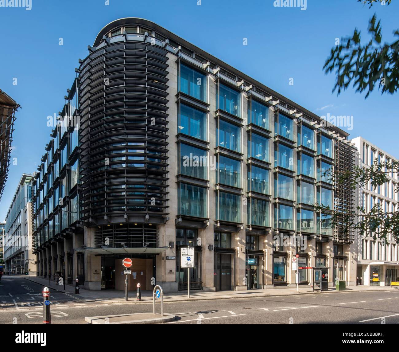Oblique view of north elevation of Watling House, on Cannon Street ...