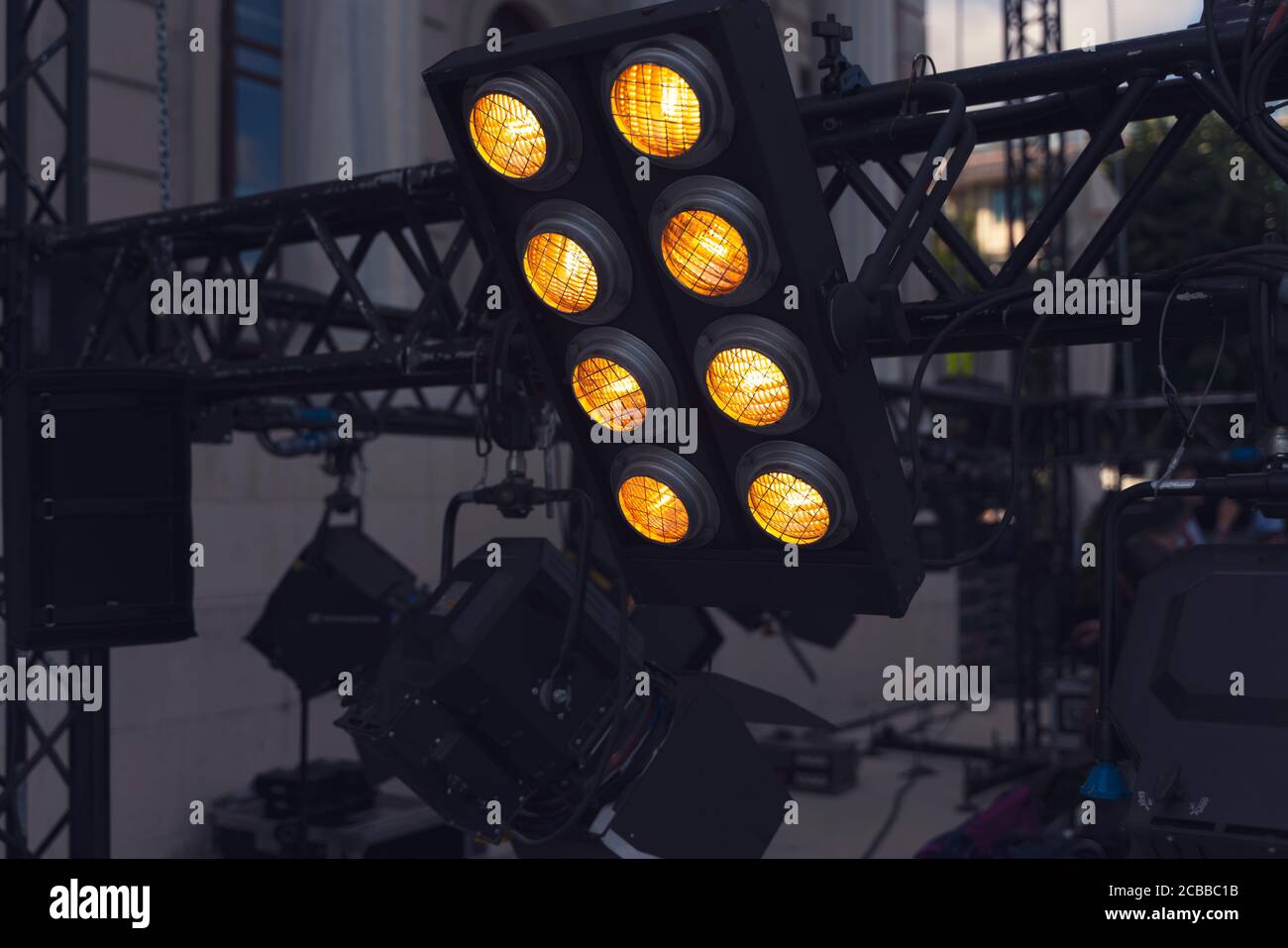 Installation of professional sound, light, video and stage equipment ...