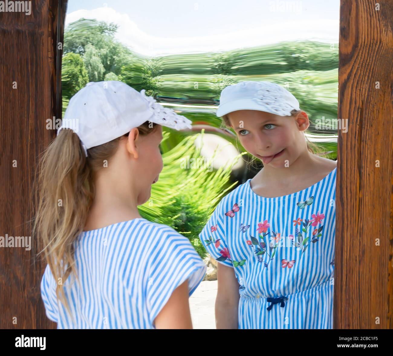 Distorted mirror amusement hi-res stock photography and images - Alamy