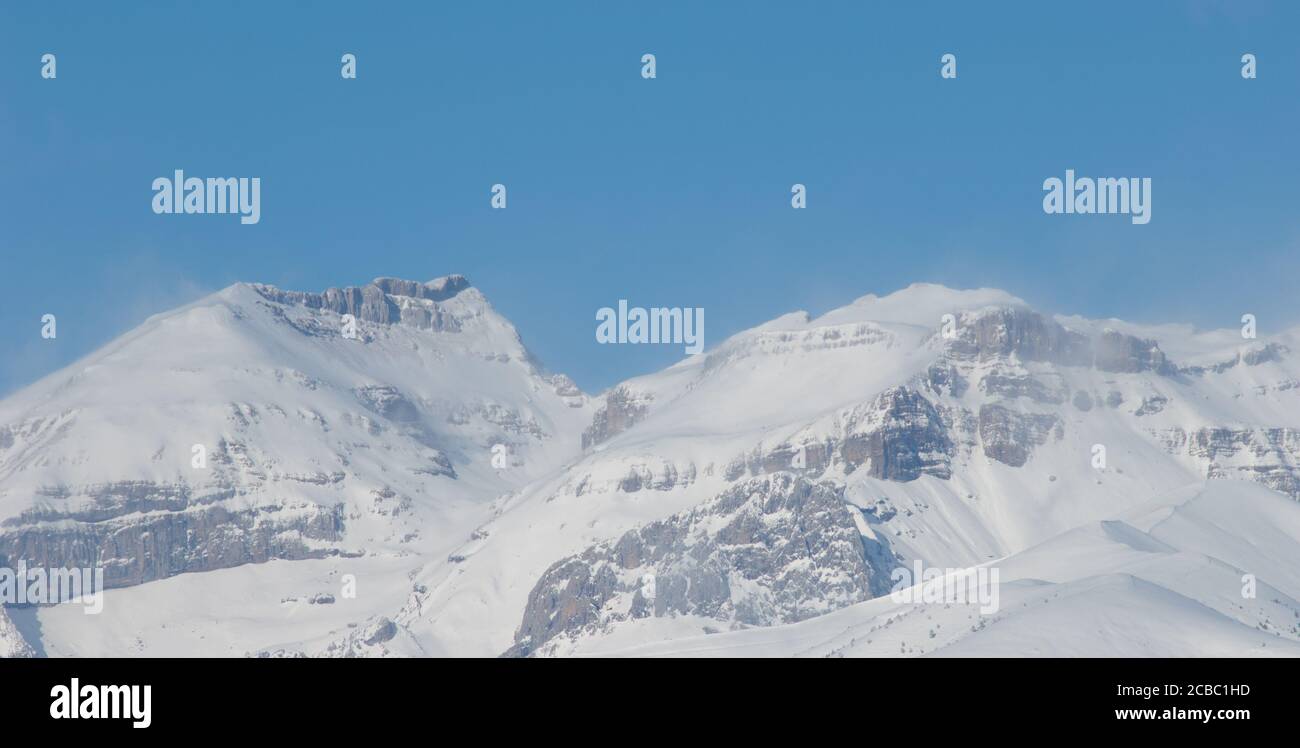 Snowy mountains in the Pyrenees of Huesca. Aragon. Spain Stock Photo ...
