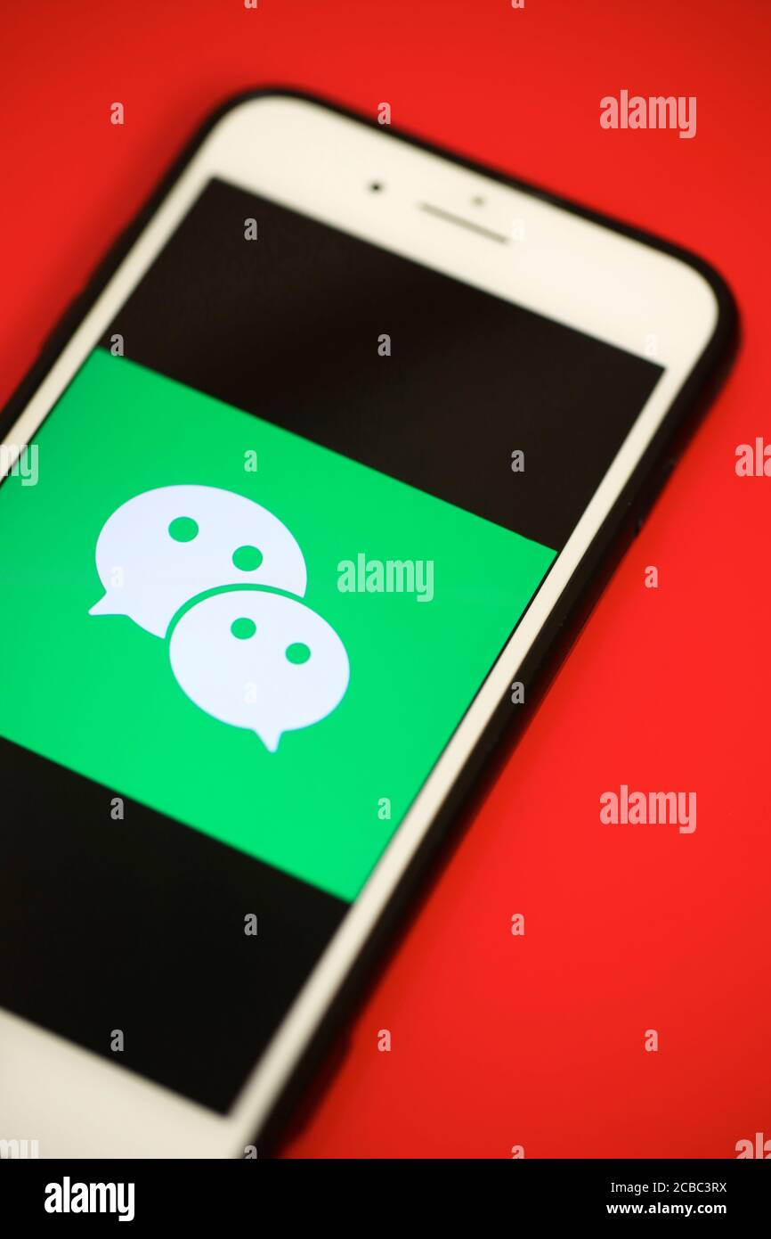 Wechat logo china hi-res stock photography and images - Alamy