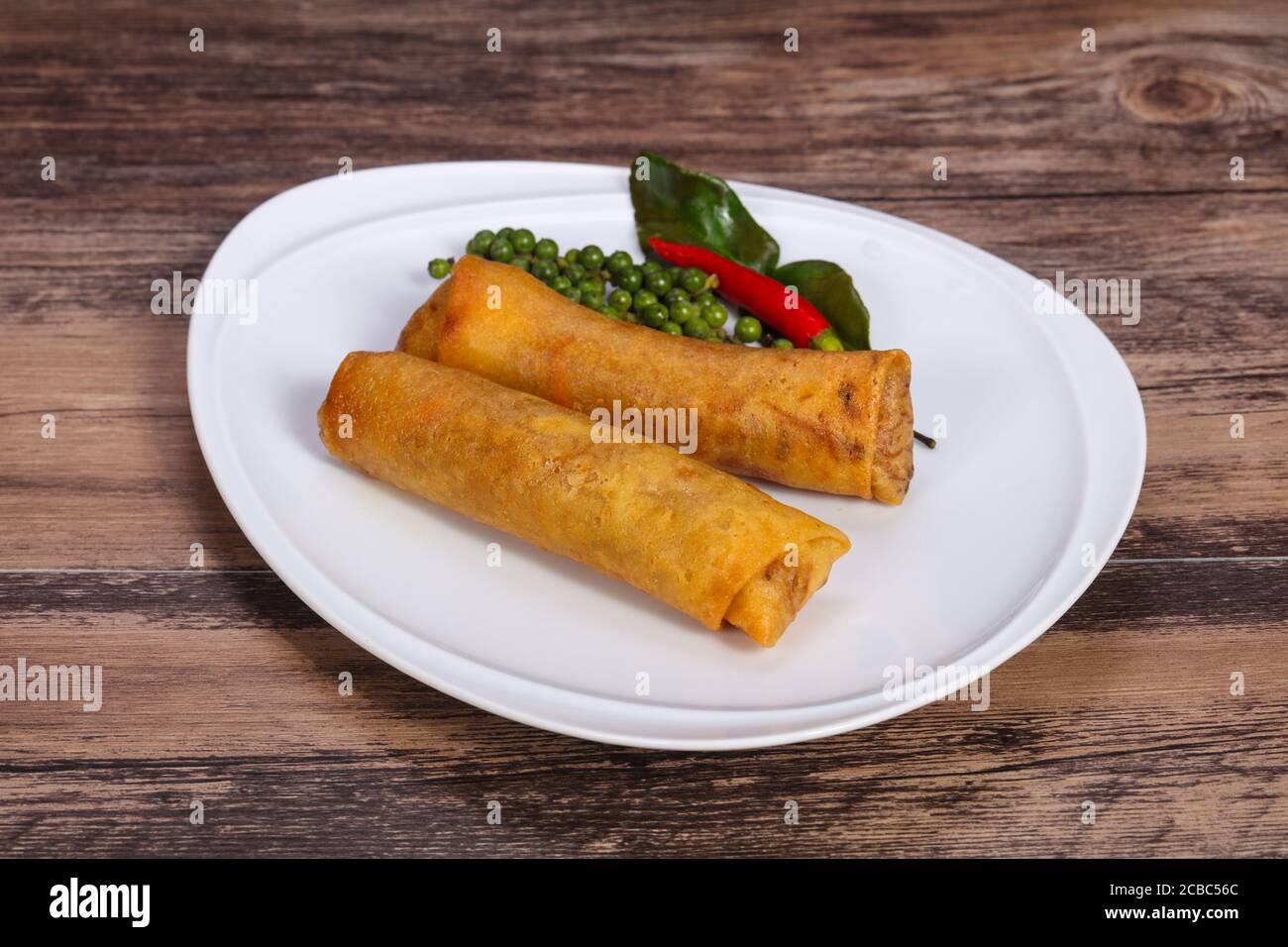 Deep fried spring roll with prawn and cabbage Stock Photo - Alamy