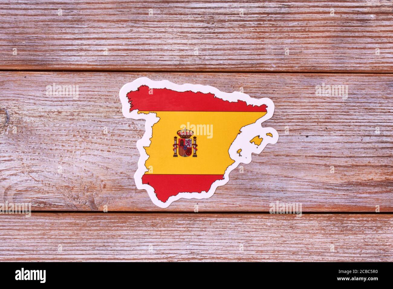 Country border outline map of Spain. Shape and national flag on white ...