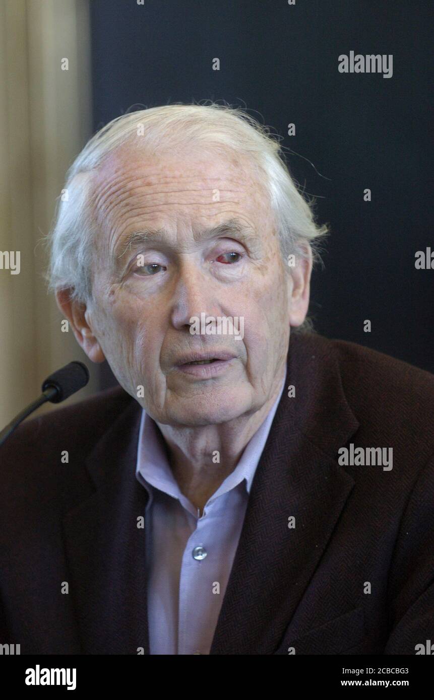 Frank mccourt hi-res stock photography and images - Alamy