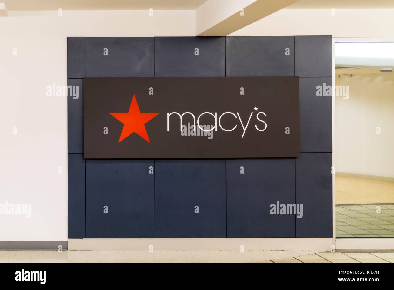 Macys logo hi-res stock photography and images - Alamy