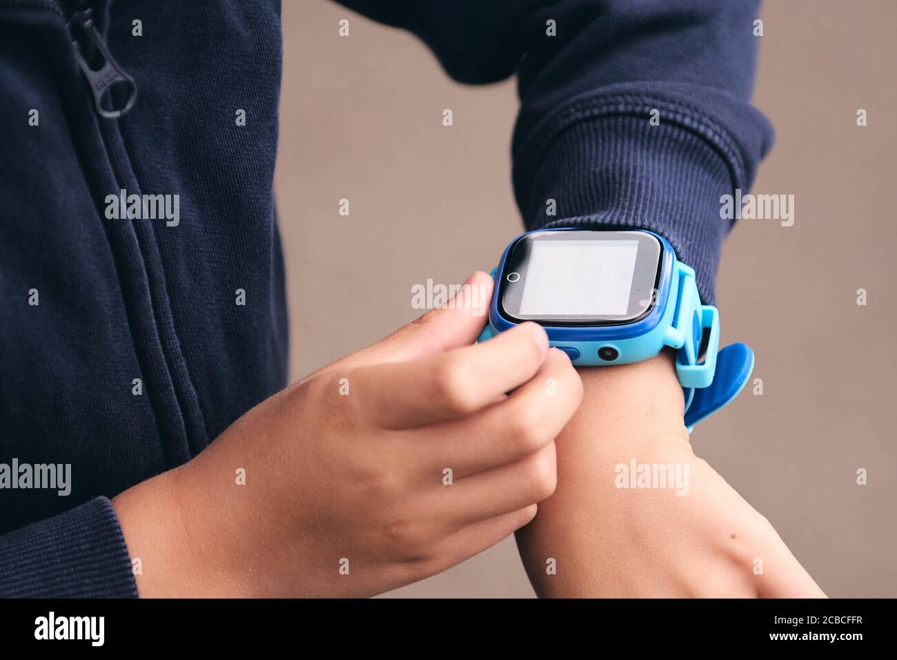 Wearable kids baby smart watch calls mom and location tracking with ...