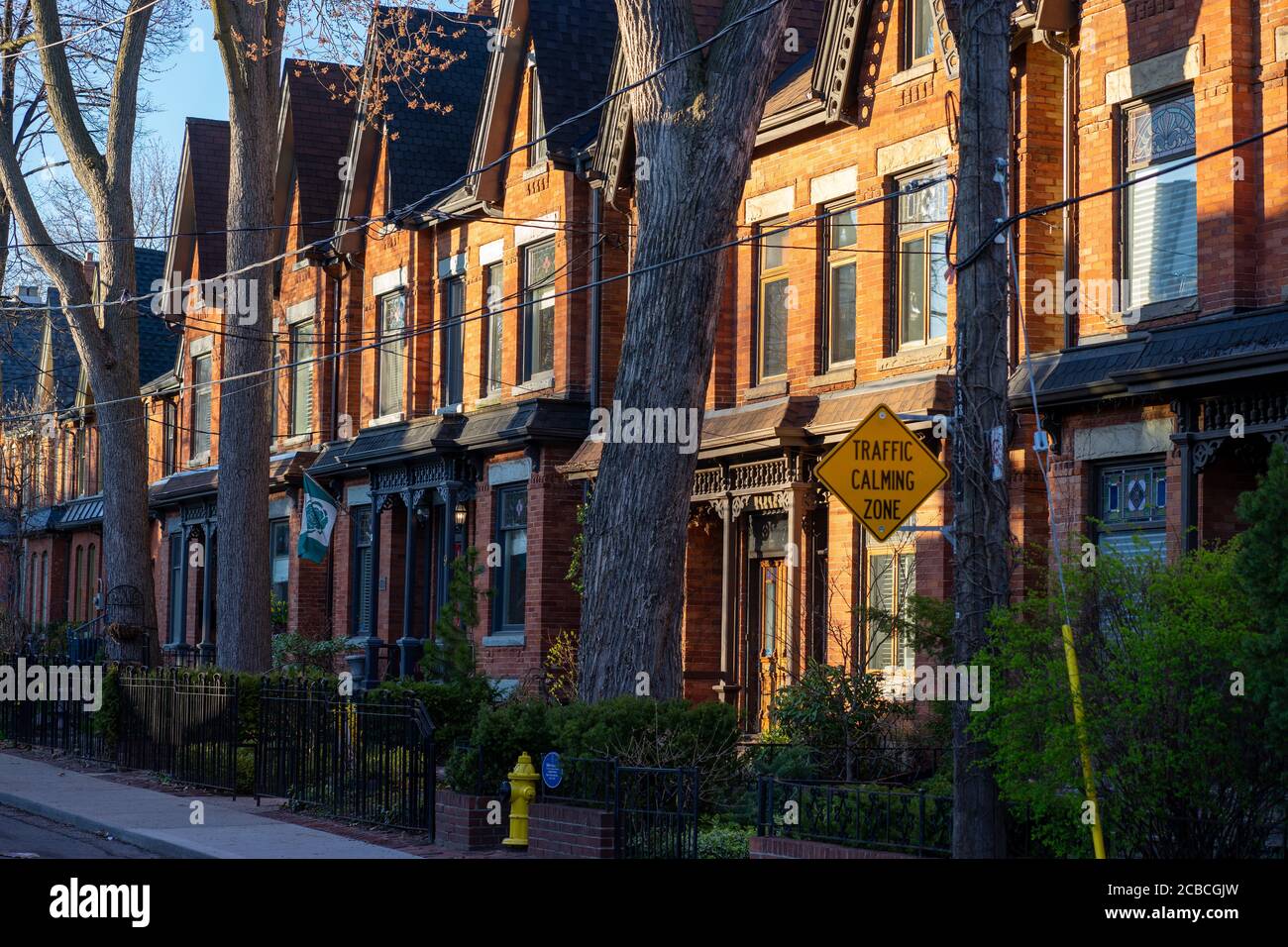 Central toronto neighbourhood hi-res stock photography and images - Alamy