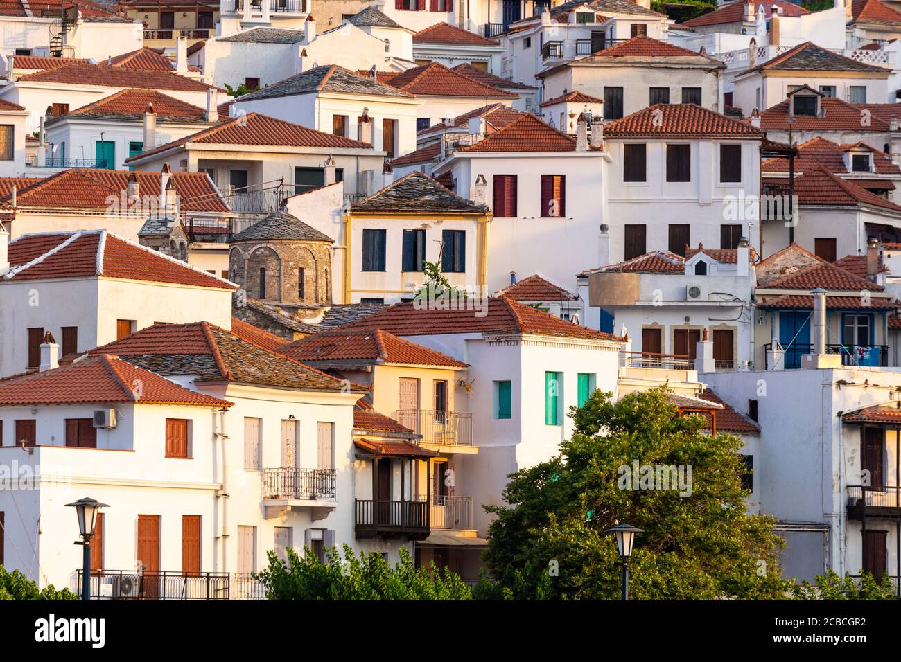 Whitewash buildings in the main town of Skopelos, Northern Sporades ...